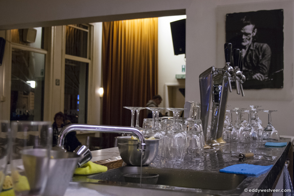 Café Hopper grote huiskamer met muzikale historie - Jazznu.com